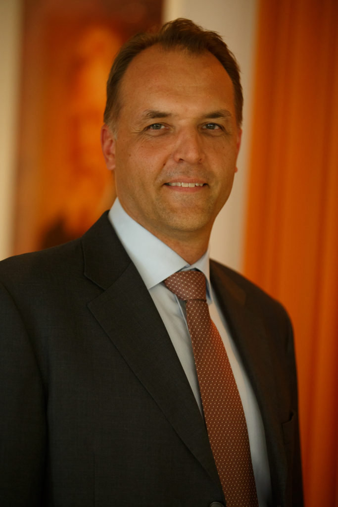 robert-pajos – trendTIC